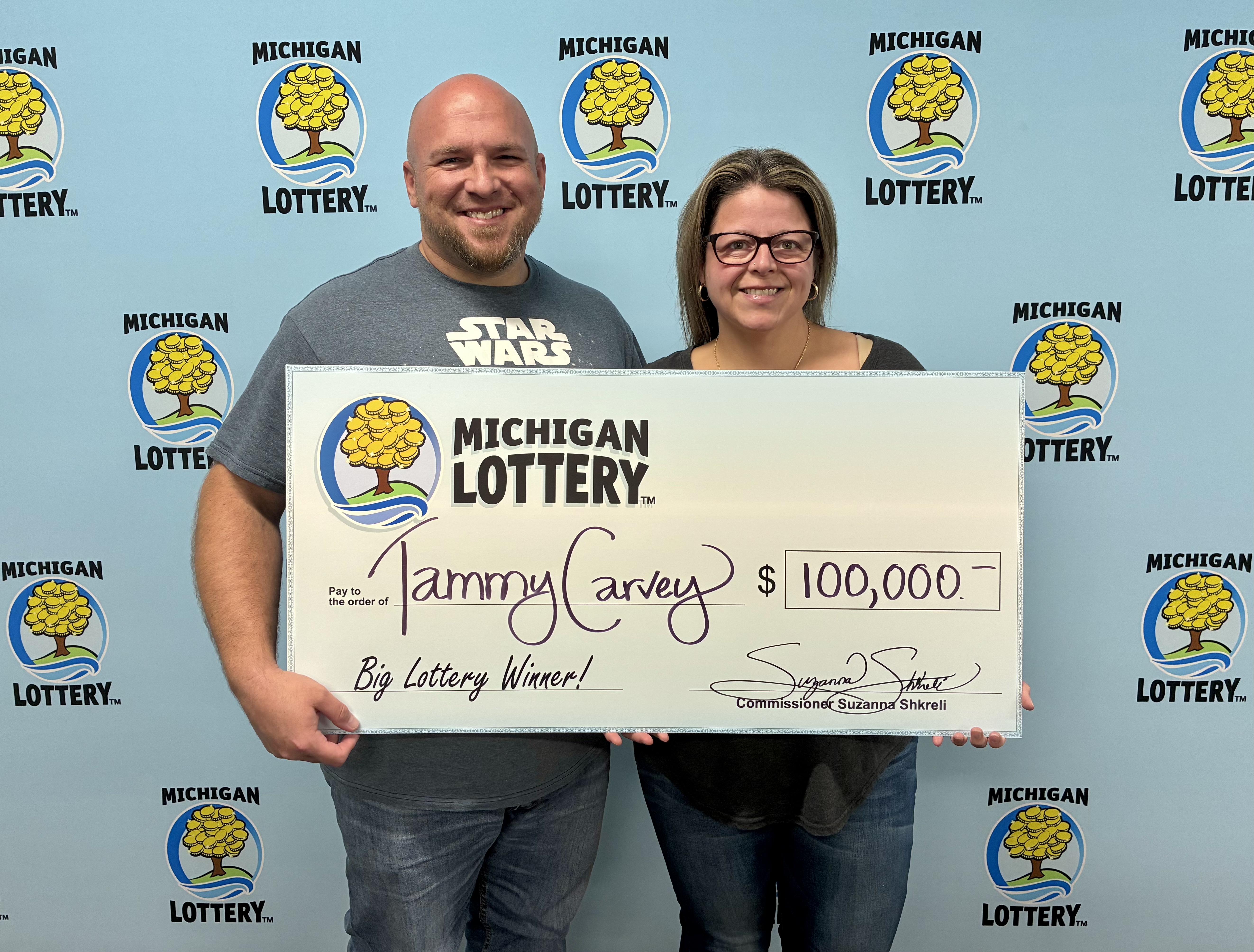Wyandotte Woman Wins $100,000 Powerball Prize from the Michigan Lottery ...